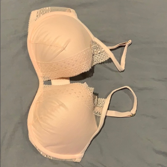 Victoria's Secret | Intimates & Sleepwear | Incredible Plunge Bra ...